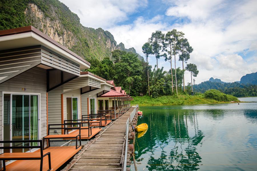 3-days/2-nights private tour on Cheow Lan Lake